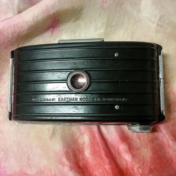 Kodak | Cameras, Photo & Video | Vintage Bakelite Kodak Bullet Camera ...